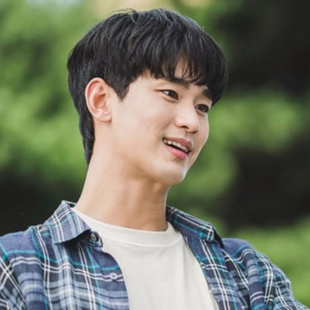 Kim Soo Hyun - Asian World