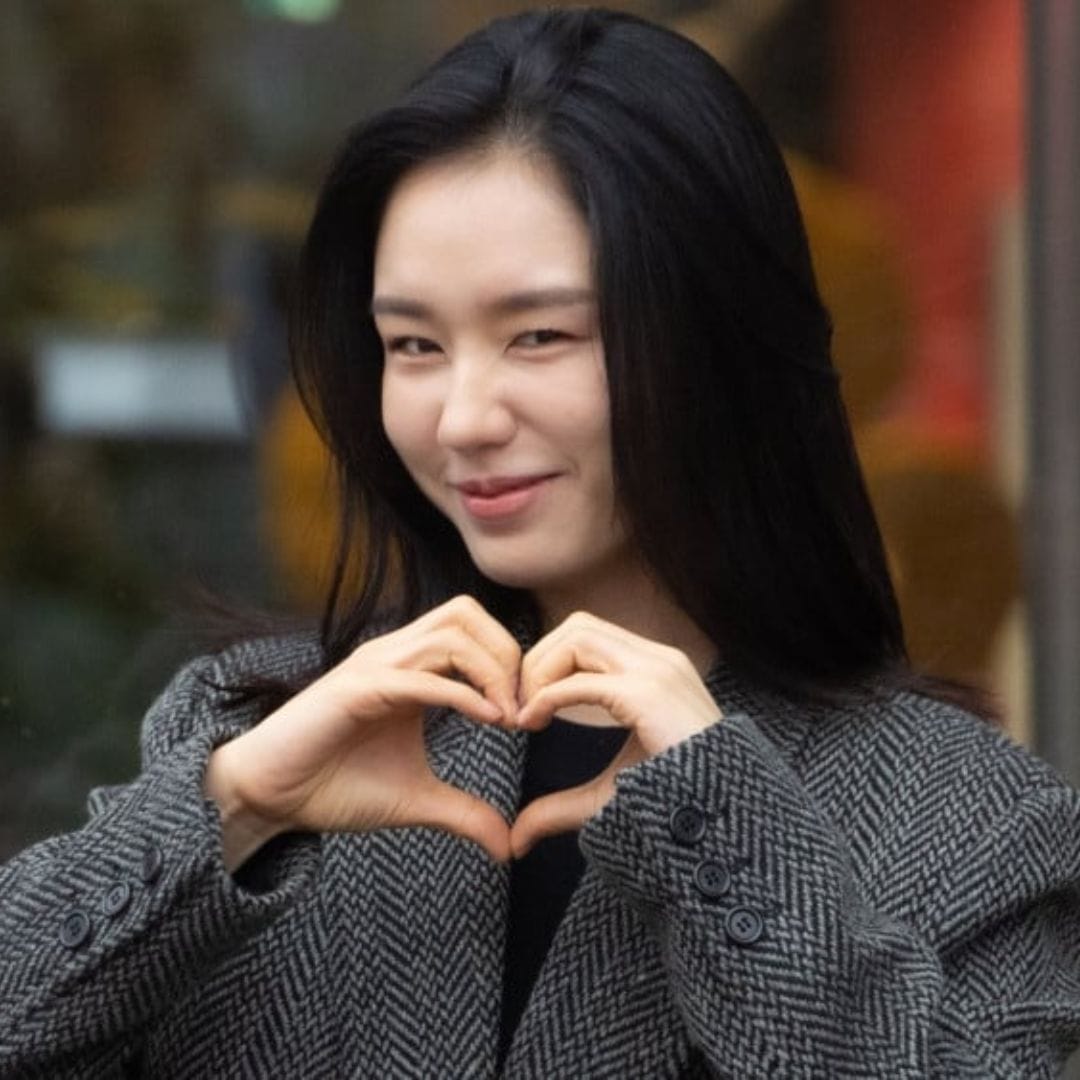 Ahn Eun Jin - Asian World