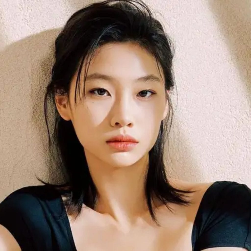 Jung Ho Yeon - Asian World