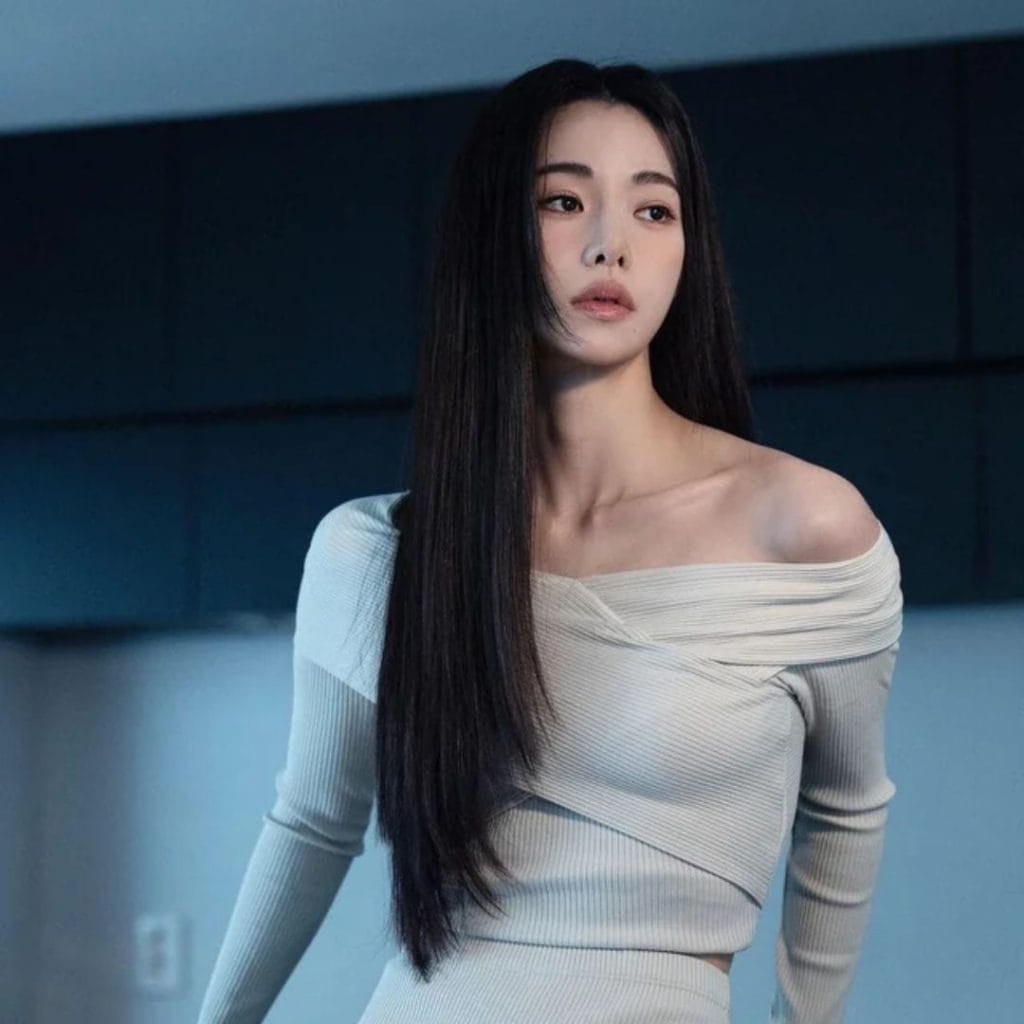 Im Ji Yeon - Asian World