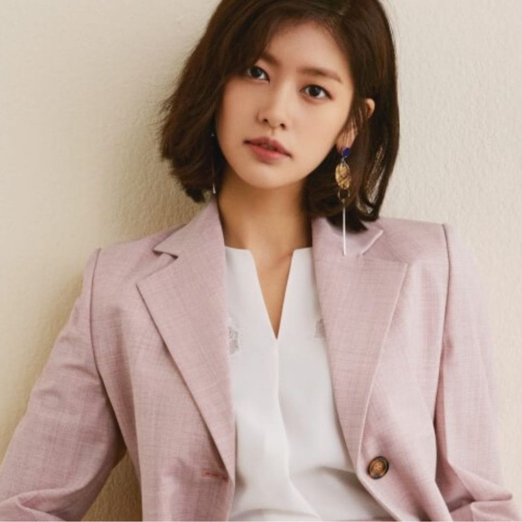 Jung So Min - Asian World