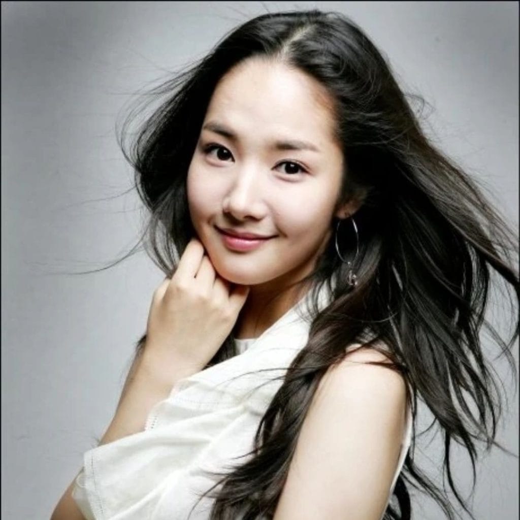 Park Min Young - Asian World