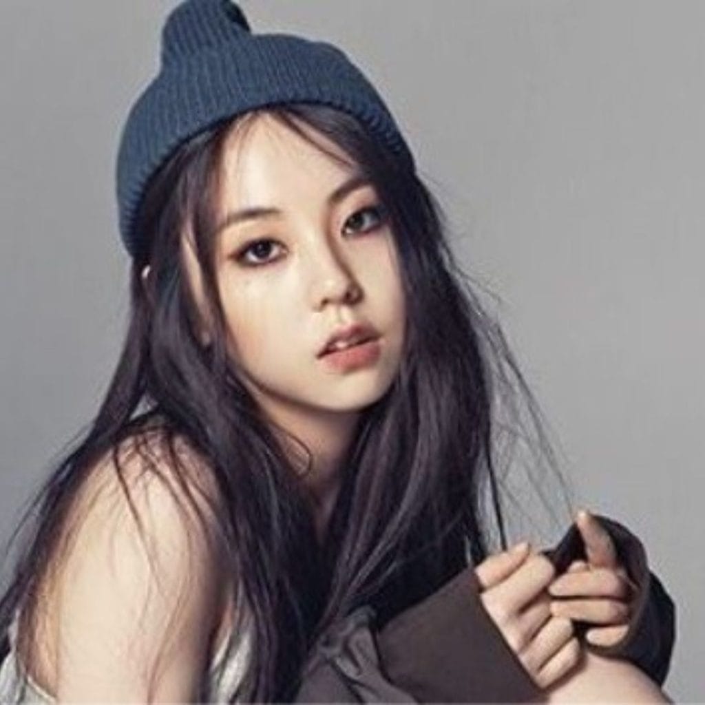 Ahn So Hee - Asian World