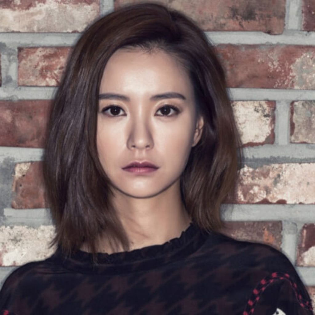 Jung Yu Mi - Asian World