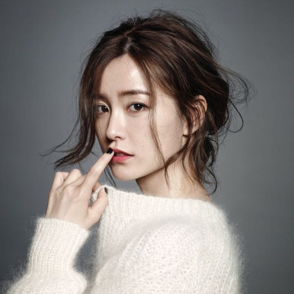 Jung Yu Mi - Asian World