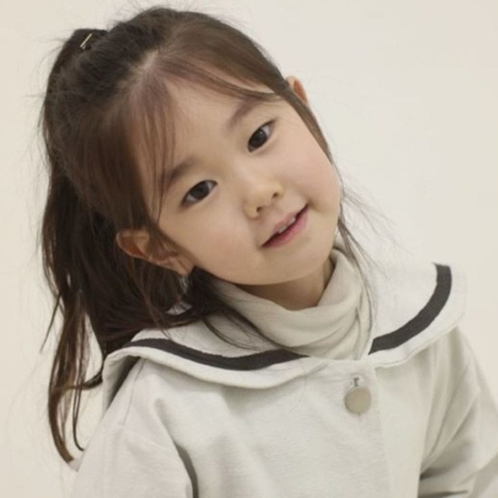 Park So Yi - Asian World