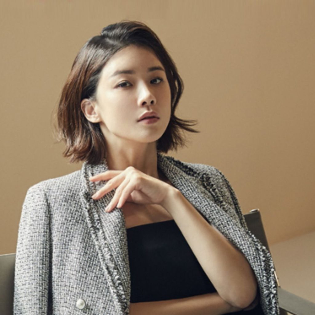 Lee Bo Young - Asian World