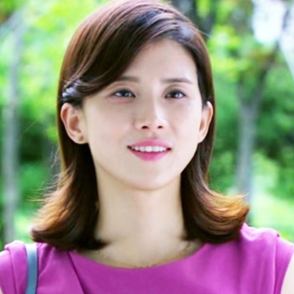 Lee Bo Young - Asian World