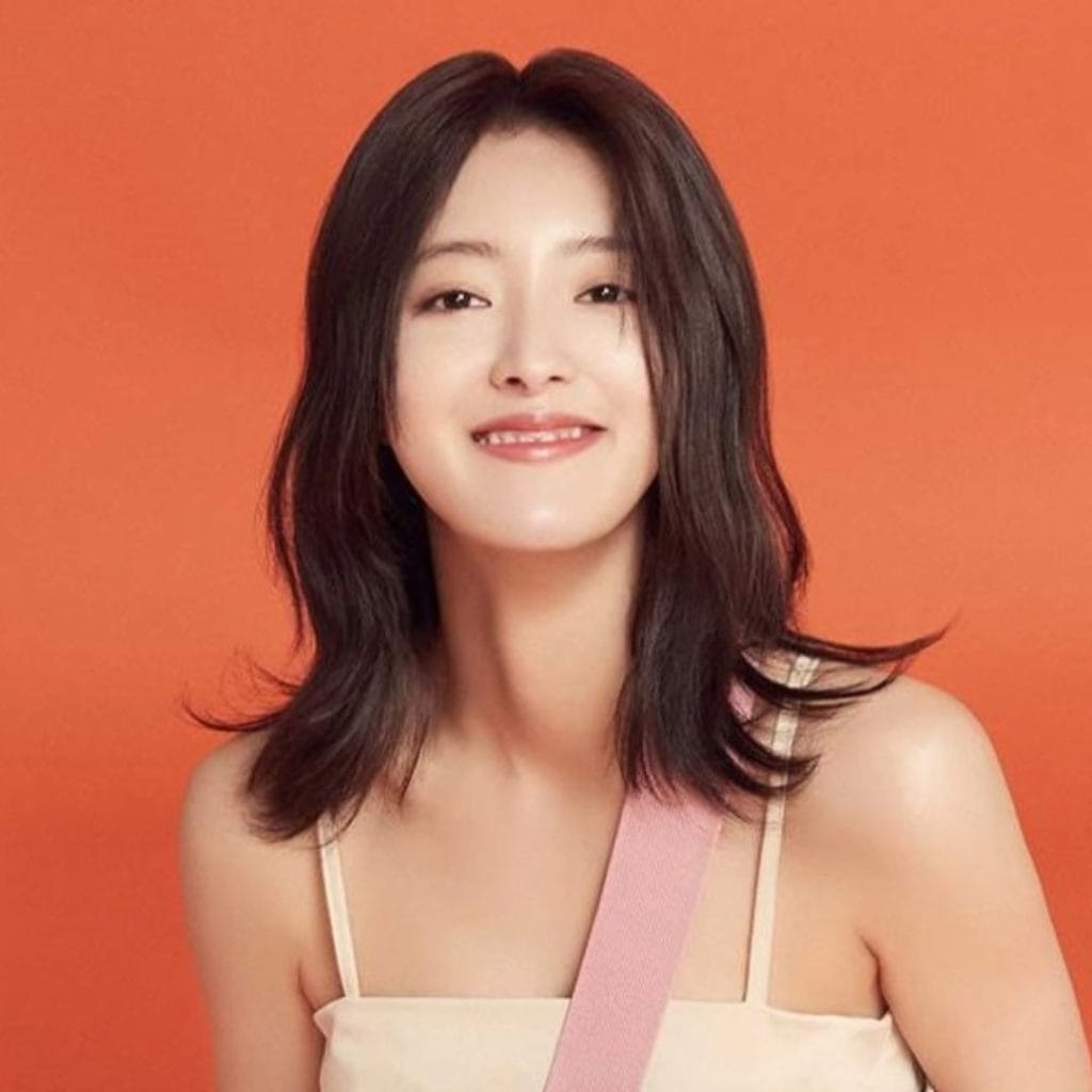 Lee Se Young - Asian World