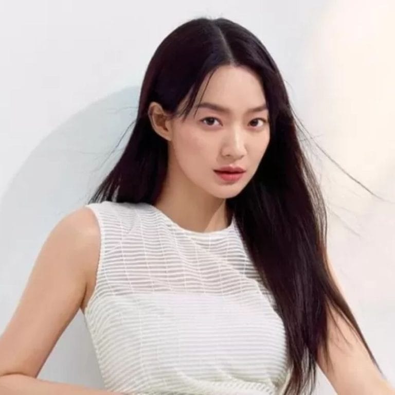 Shin Min Ah - Asian World