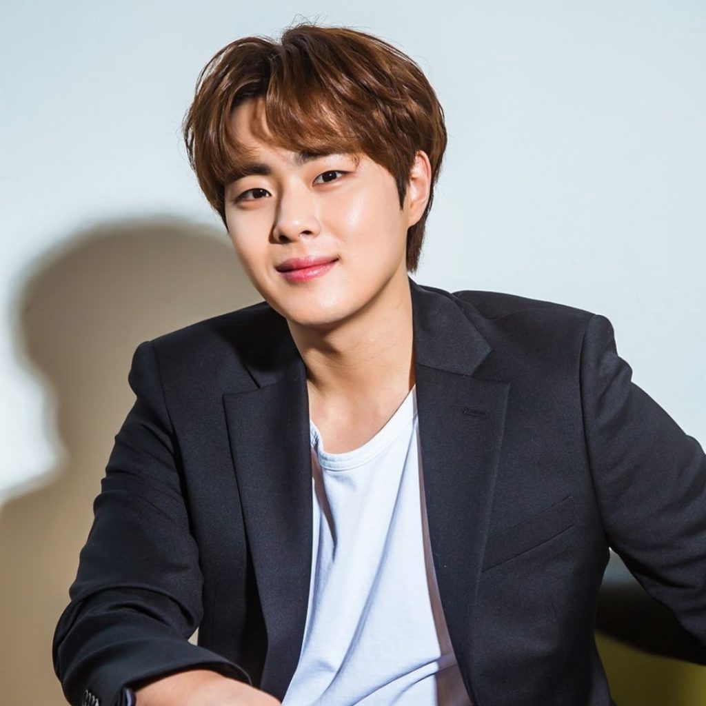 Cho Byeong Kyu - Asian World