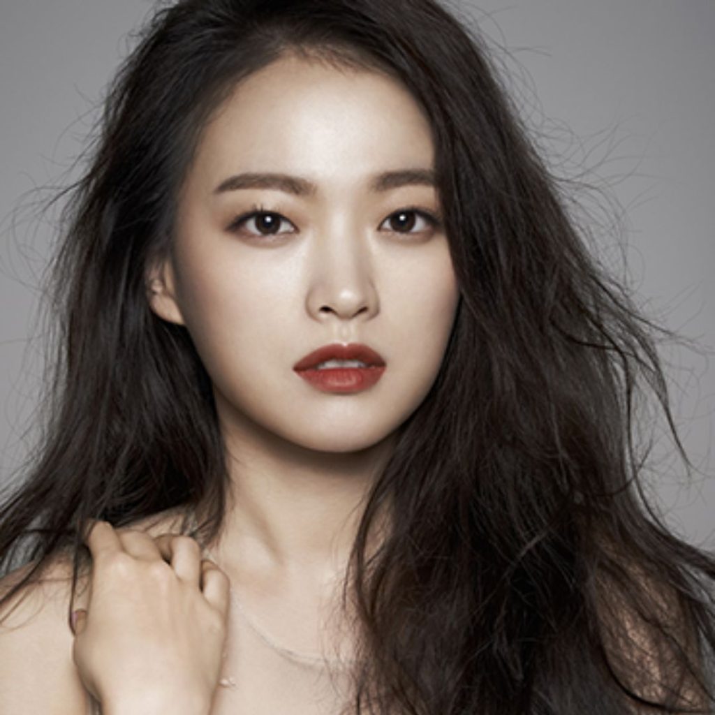 Chun Woo Hee - Asian World