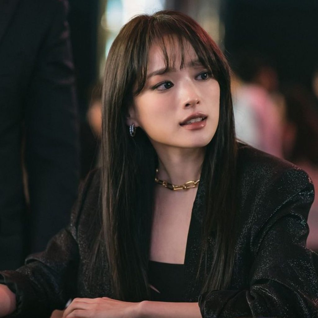 Chun Woo Hee - Asian World