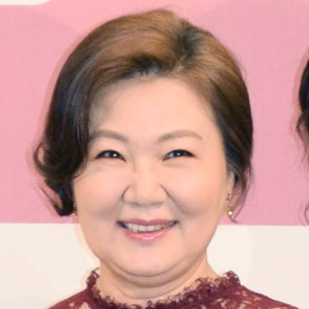 Kim Hae Sook - Asian World