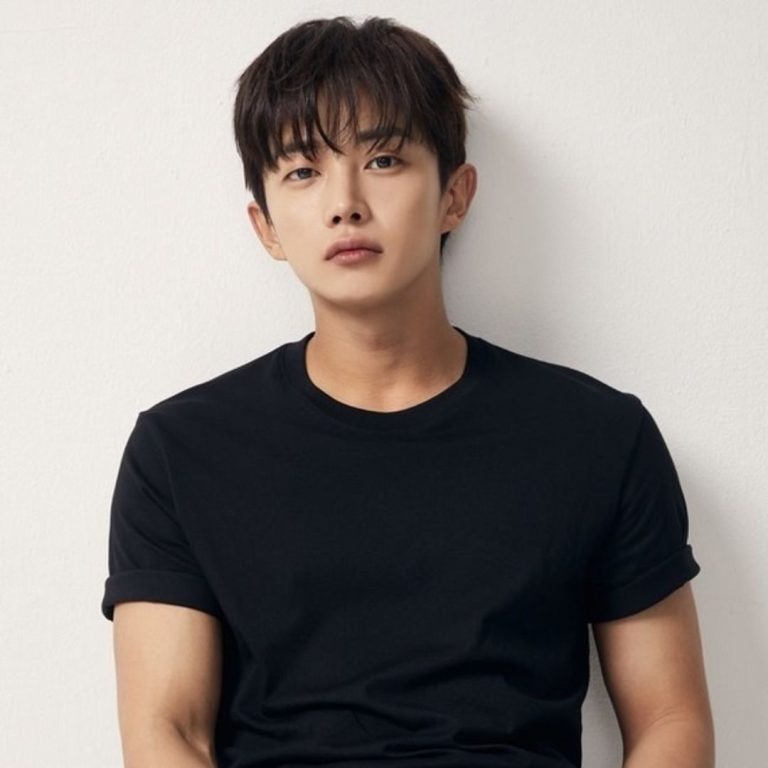Kim Min Seok - Asian World