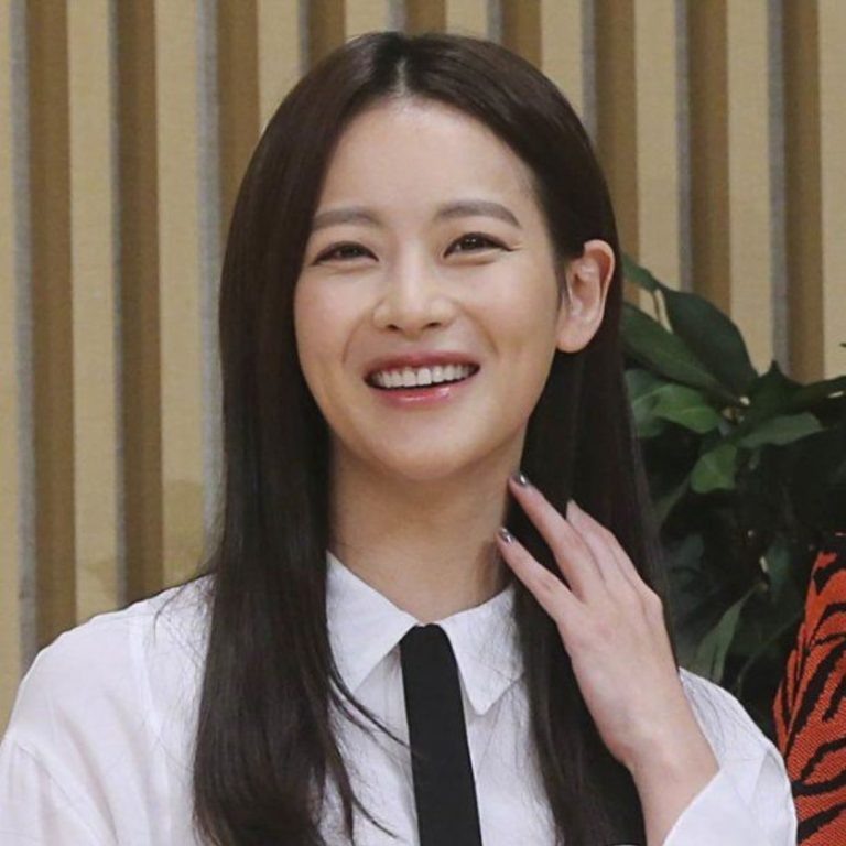 Oh Yeon Seo - Asian World