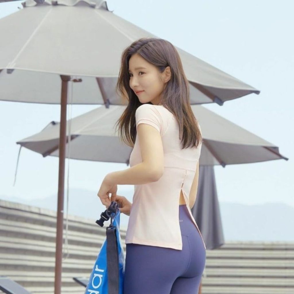 Shin Sae Kyeong - Asian World