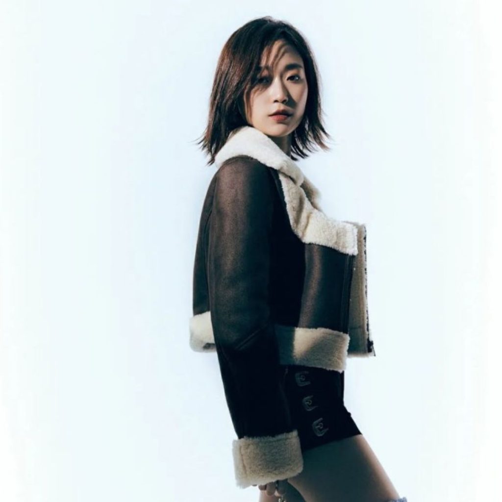 Kim Seul Gi - Asian World