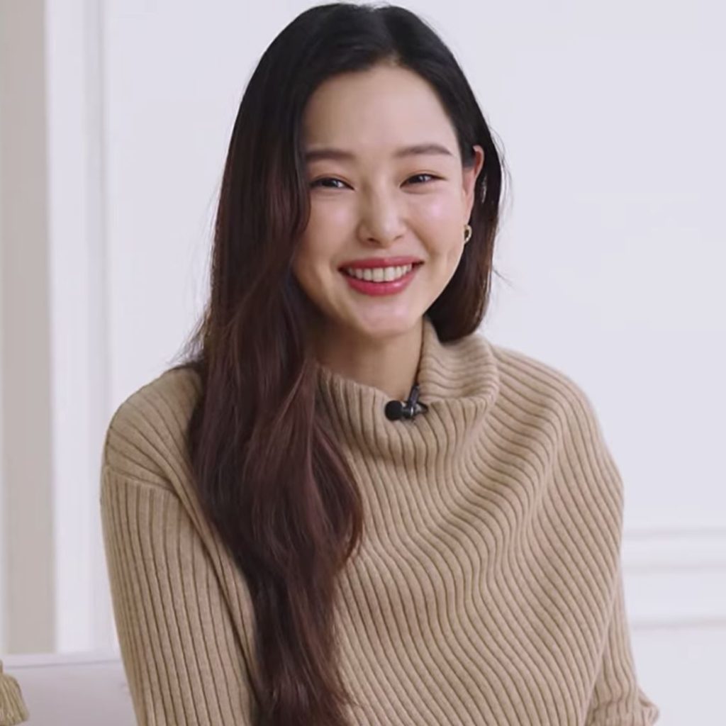 Lee Ha Nee - Asian World