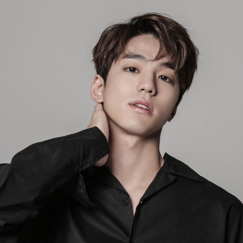 Kim Min Gue - Asian World