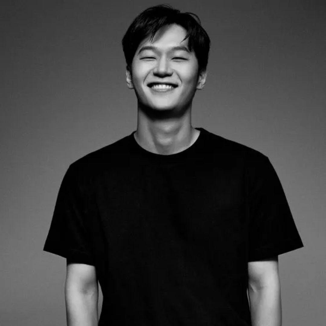 Lee Hak Joo - Asian World