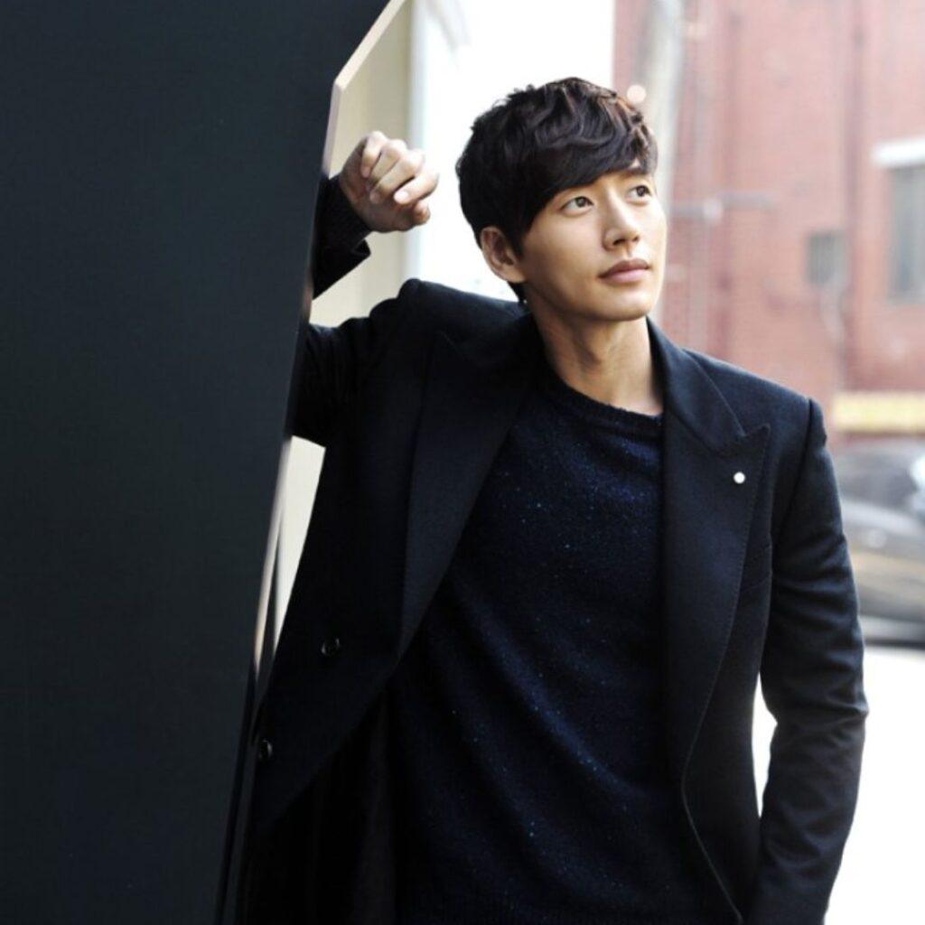 Park Hae Jin - Asian World