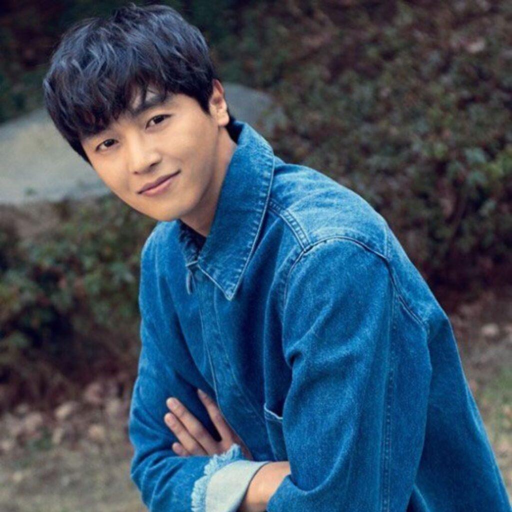 Yeon Woo Jin - Asian World