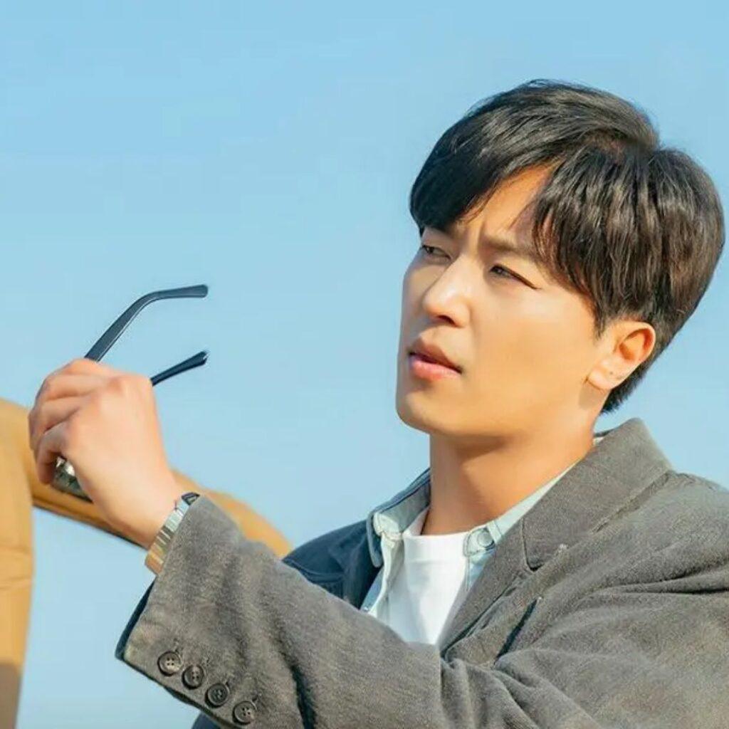 Yeon Woo Jin - Asian World