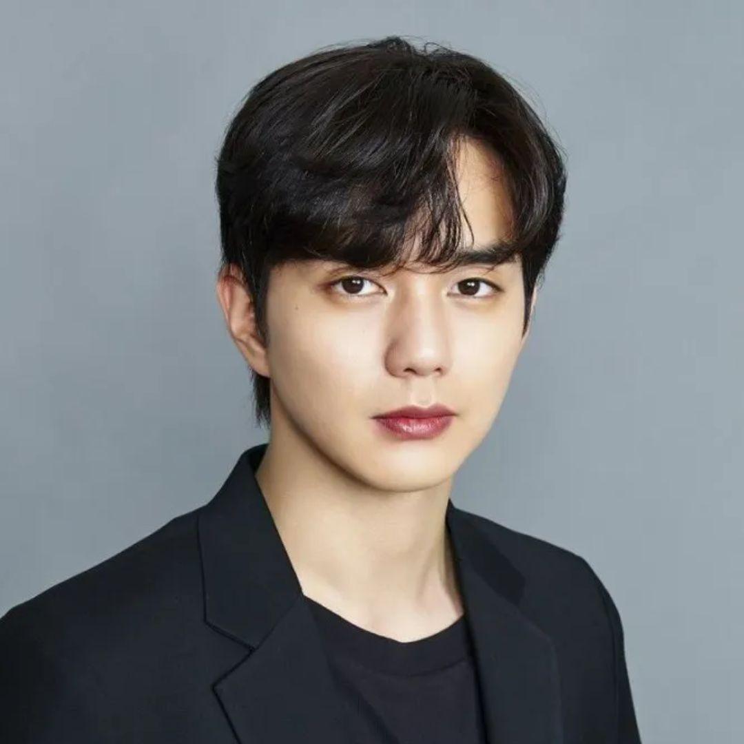 Yoo Seung Ho - Asian World