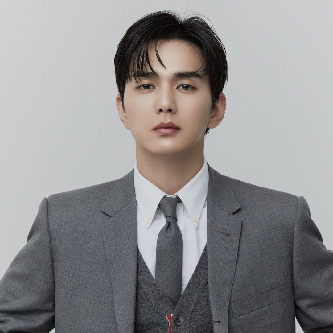 Yoo Seung Ho - Asian World