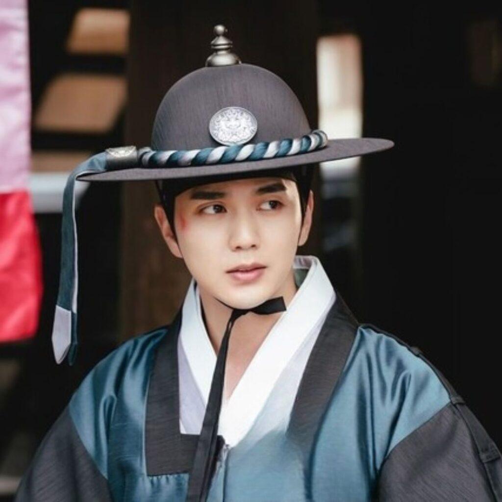 Yoo Seung Ho - Asian World