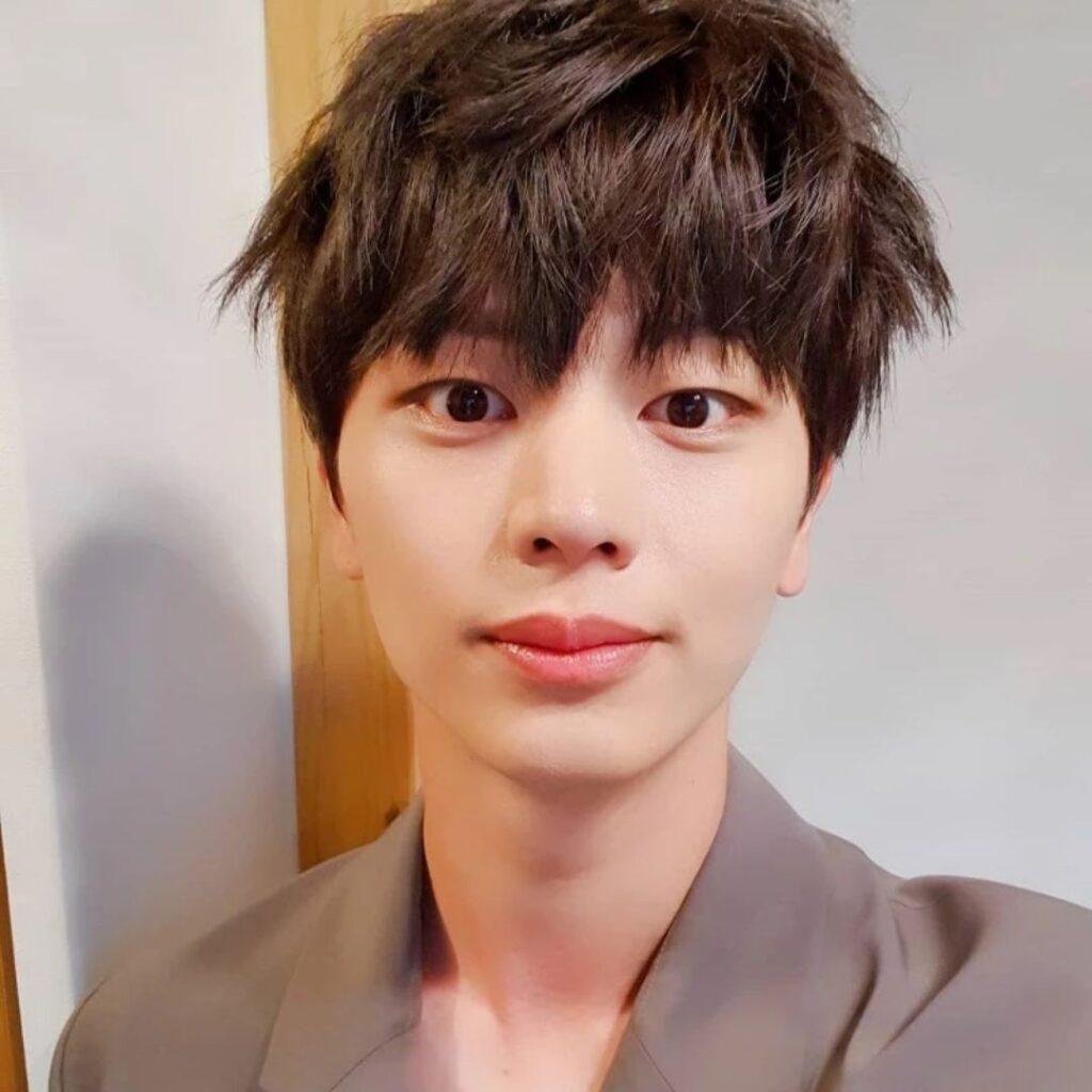 Yook Sung Jae - Asian World