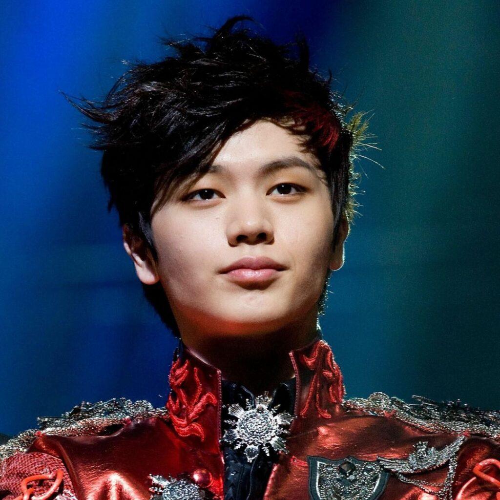 Yook Sung Jae - Asian World